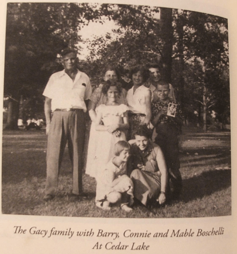 John Wayne Gacy: Crime Scene Pictures. | Another Bundy Blog.